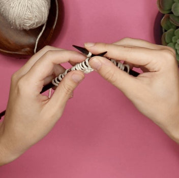 How to Knit: Trellis Lace Stitch | Darn Good Yarn