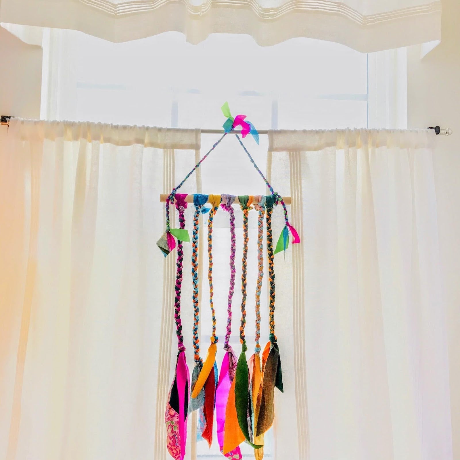 How to Make a Braided Wall Hanging | Darn Good Yarn